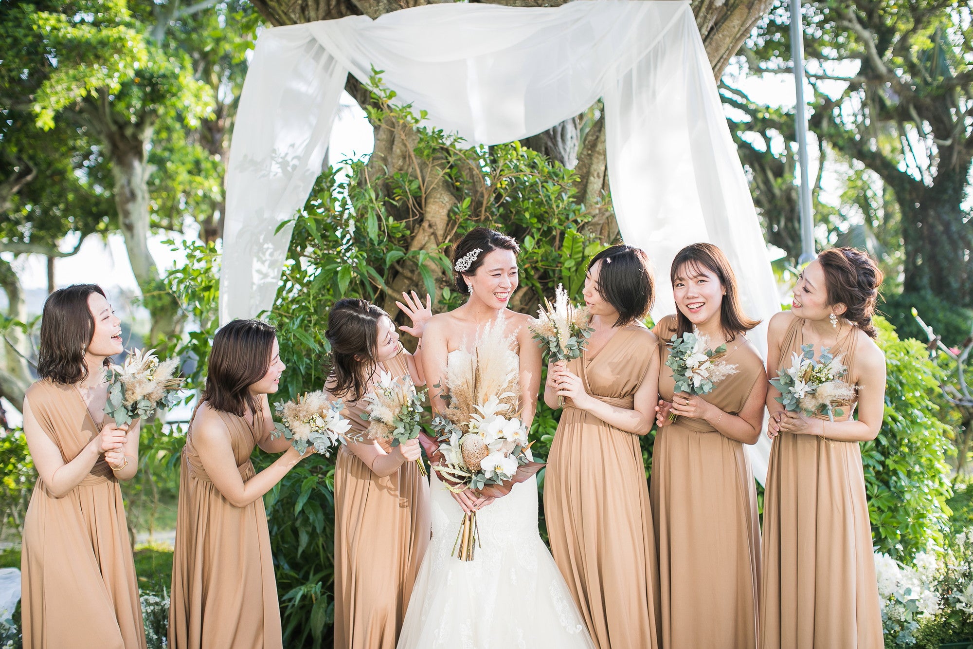 BRIDESMAID DRESS – GALLERY WATABE WEDDING